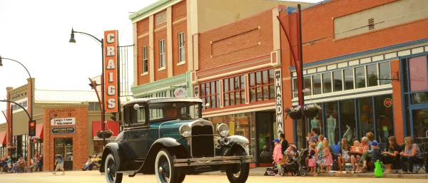 How to Cruise the Culture of Vermilion, Alberta | ZenSeekers