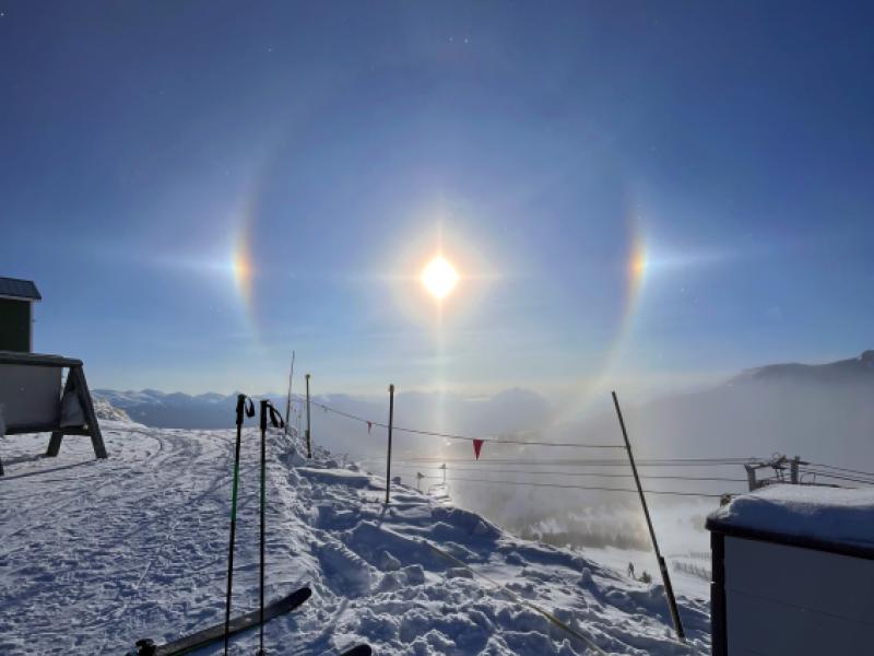 Secrets of the Sun Dog: halos, parhelion and sky phenomena | ZenSeekers